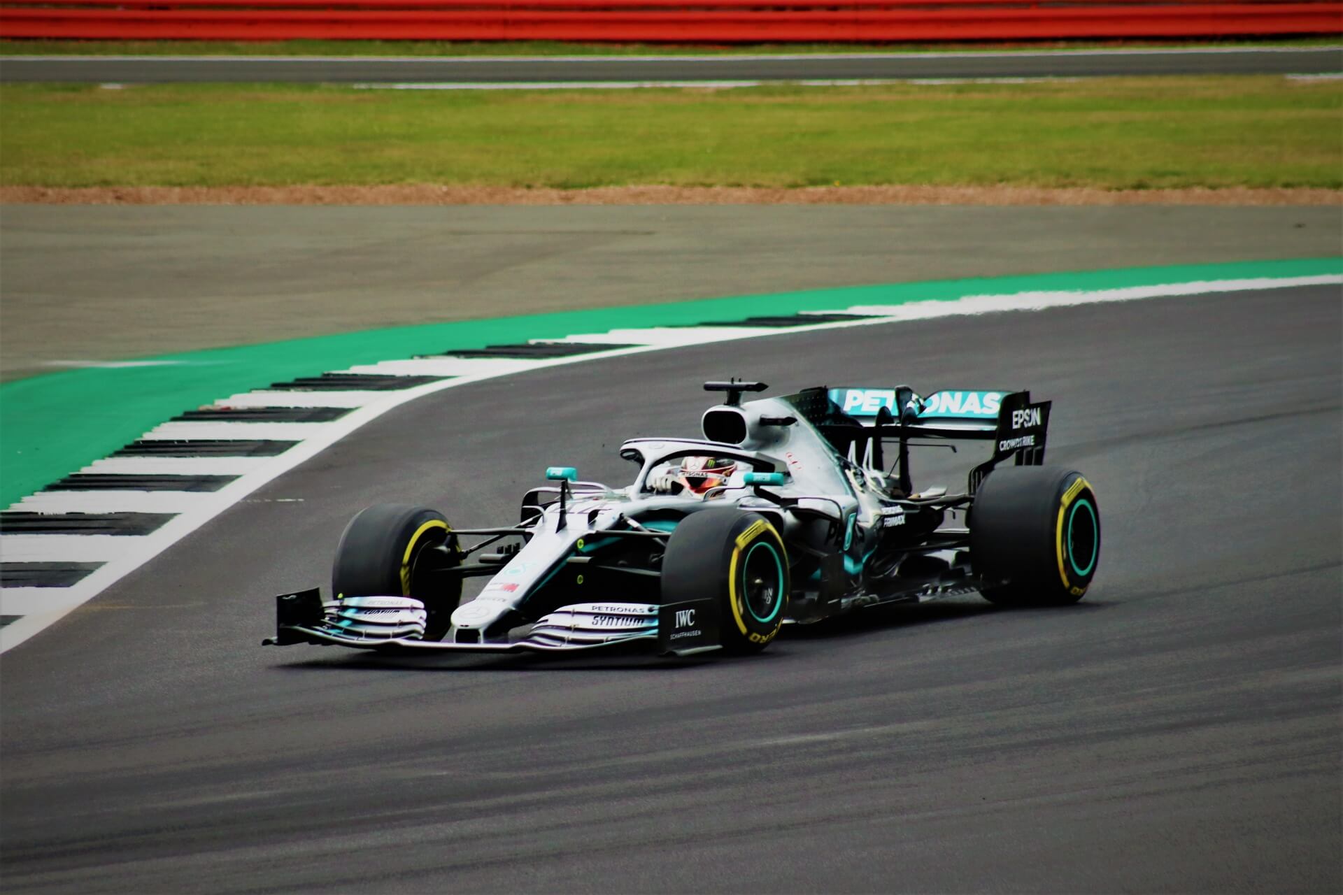 Lewis Hamilton's 100 F1 Pole Positions in Statistics - Lights Out