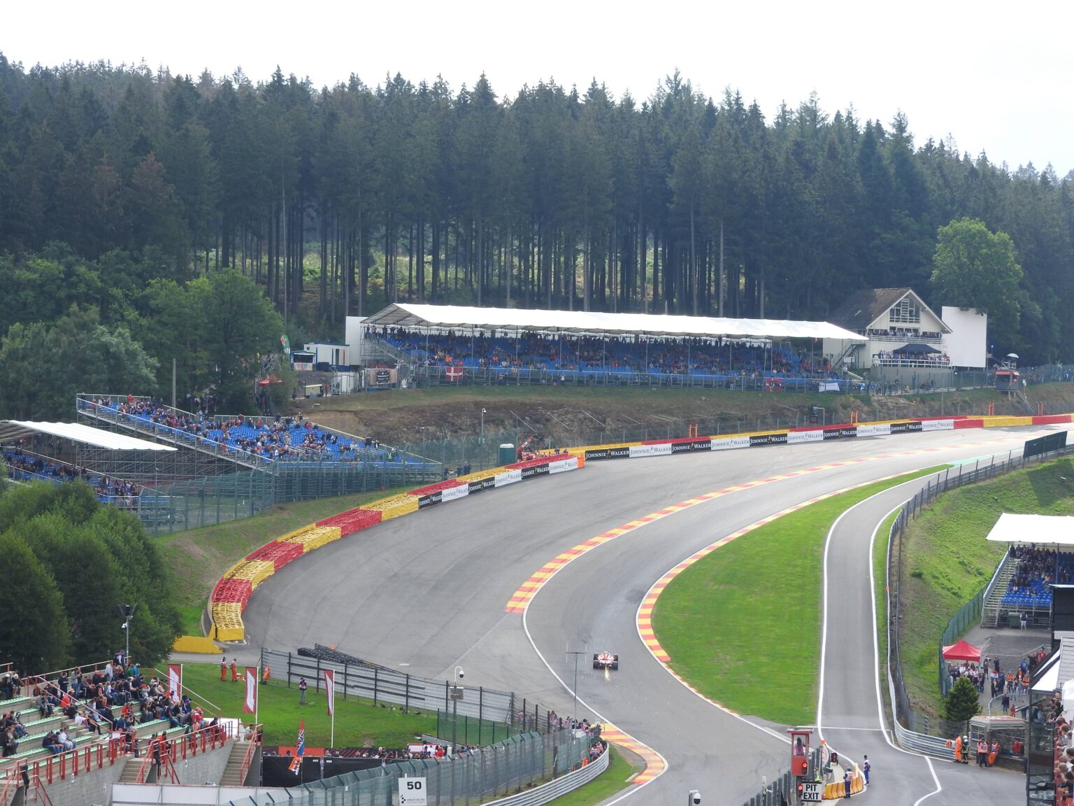 Spa Francorchamps: The Ultimate Track Guide - Lights Out