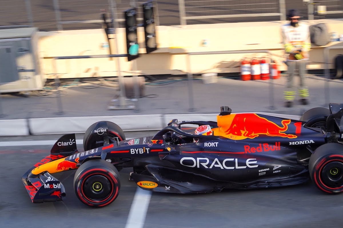 Who has the most consecutive F1 wins? - Lights Out