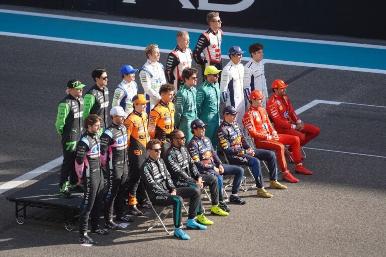 F1 Driver Numbers: Who Races With Which Number? - Lights Out